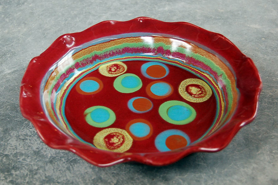 Asteroid Red Pie Plate – Lasser Ceramics